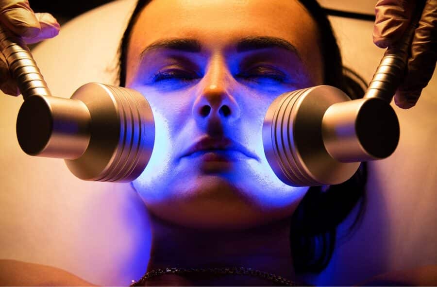 Led Light Therapy Combined with Hydrafacial in Minneapolis ...